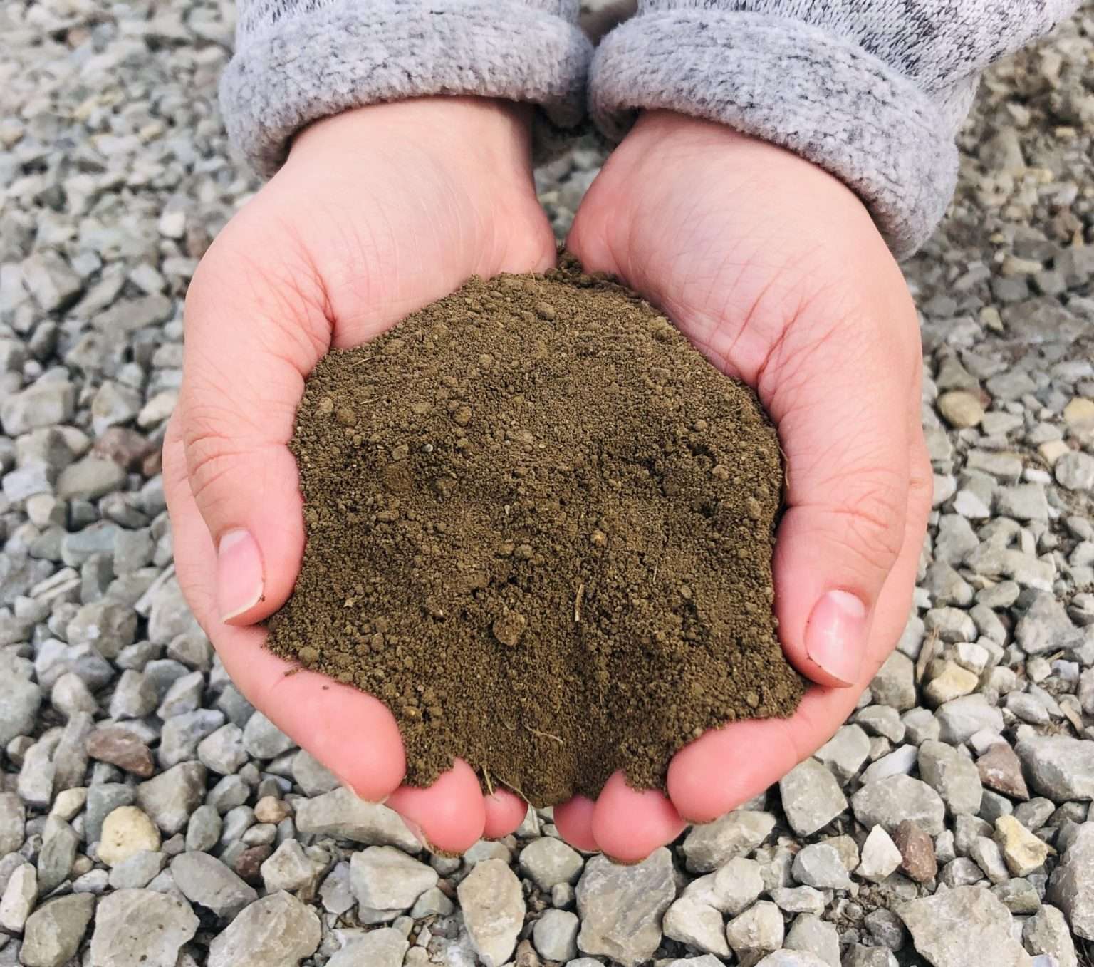 Pulverized Topsoil Plus - Musselman Landscaping | Indianapolis Mulch ...