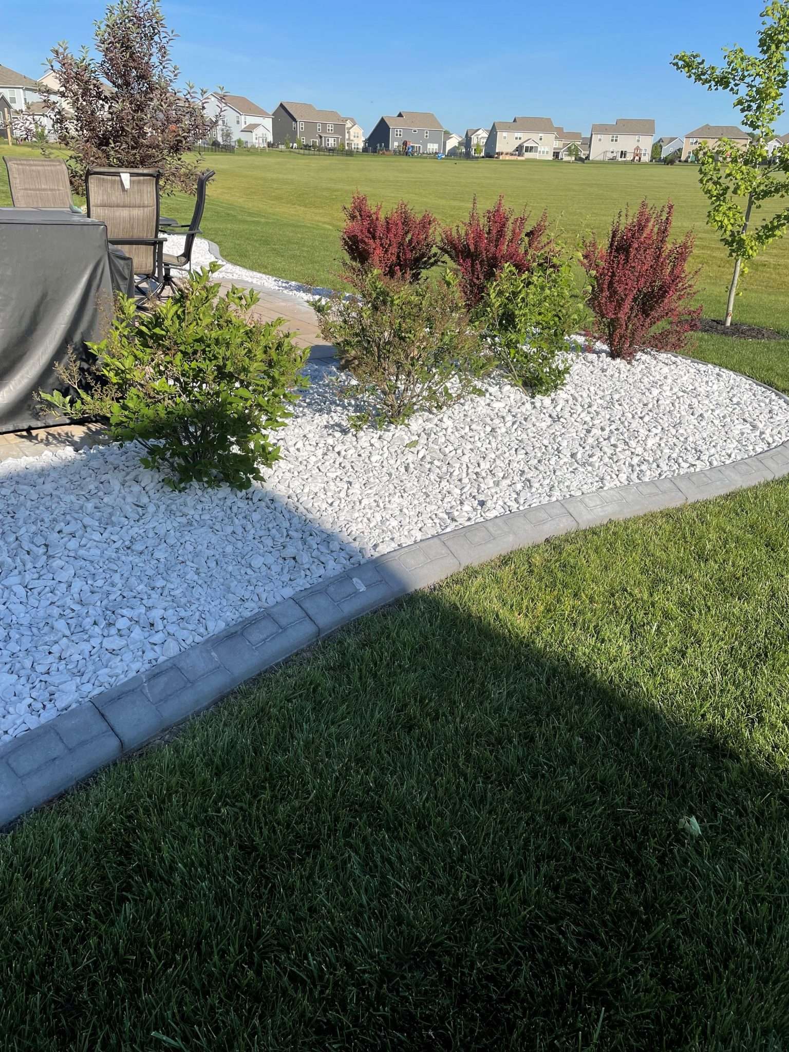 White Marble - Musselman Landscaping | Indianapolis Mulch Delivery